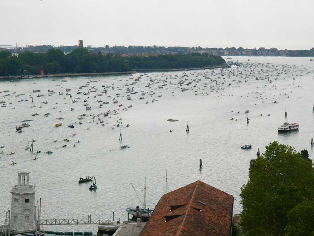 VeniceXplorer: Explore Venice Vogalonga using Venice map